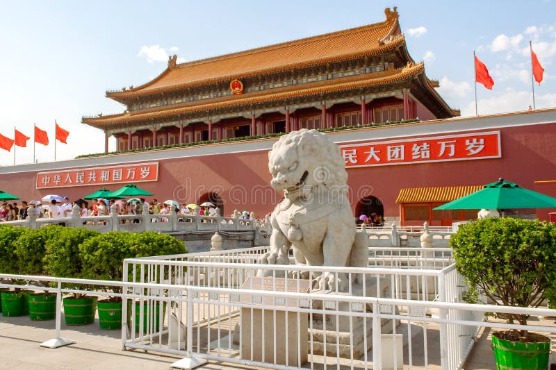 Tiananmen Square and Gate of Heavenly Peace in Beijing, China ...