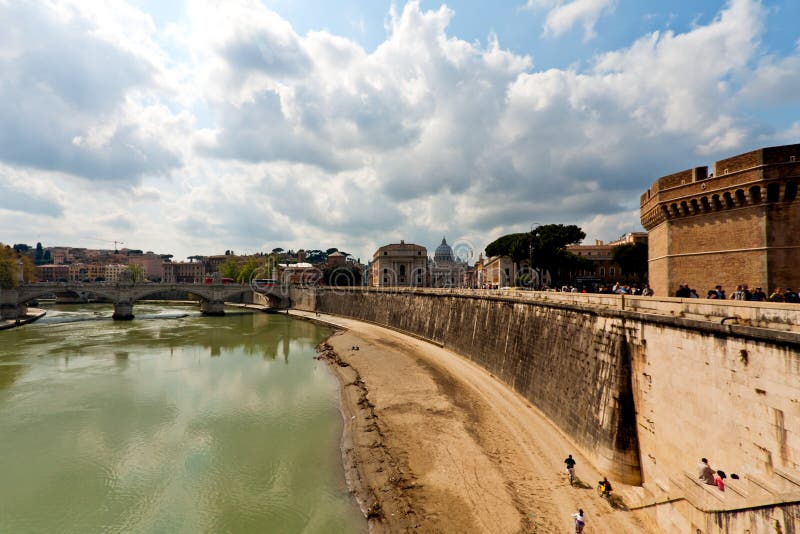 Tiber river in Rome stock image. Image of roman, capital - 15556907