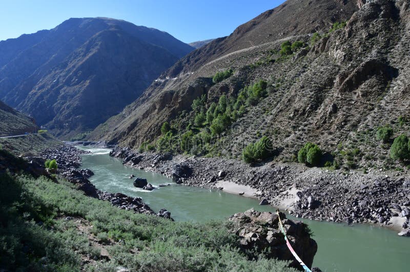 161 Fotos de Stock de O Rio Brahmaputra Tibet China - Fotos de Stock ...