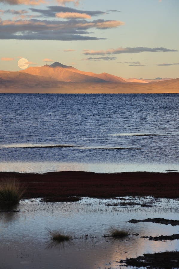 Tibet s lakes stock photo. Image of landscape, fresh - 16711886