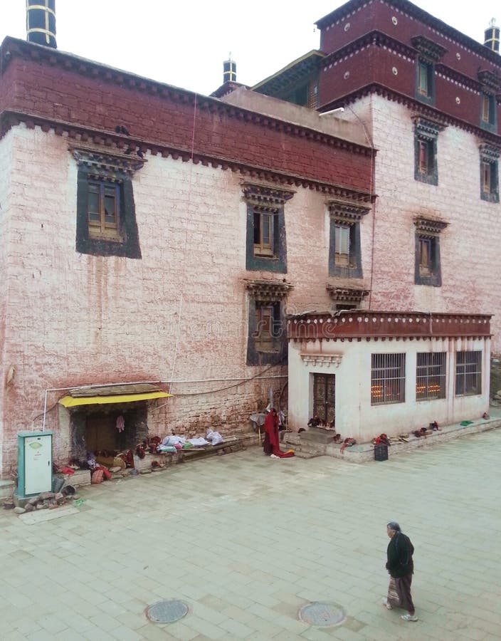 Tibetan Buddha temple editorial stock photo. Image of view - 127406328
