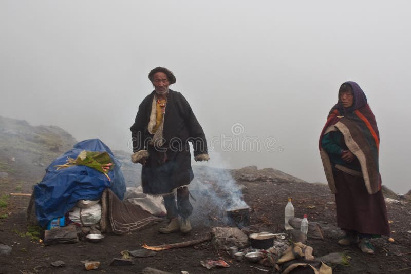 Tibetan Nomads in Dolpo, Nepal Editorial Stock Image - Image of ...