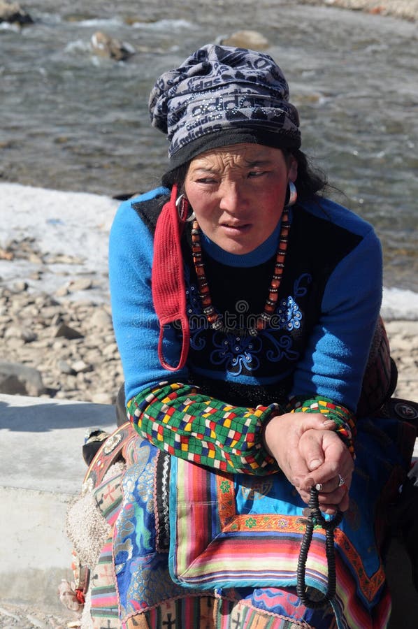 Tibetan woman editorial photo. Image of girl, female - 14364121