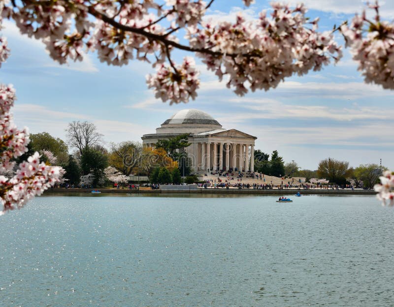 Tidal Basin and Jefferson Memorial during Spring Stock Image - Image of ...