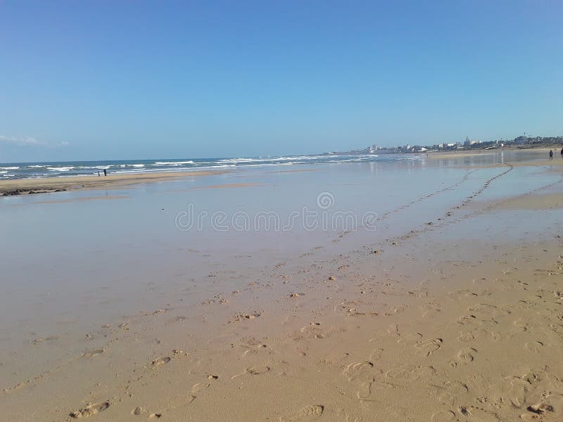 The Tide Shows Golden Sands of Splendor in Beauty Stock Photo - Image ...