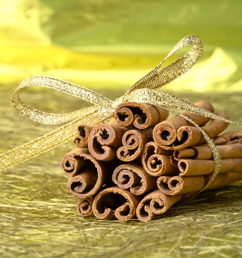Close Up Tied With Ribbon Bunch Cinnamon Sticks Stock Photo - Image of ...