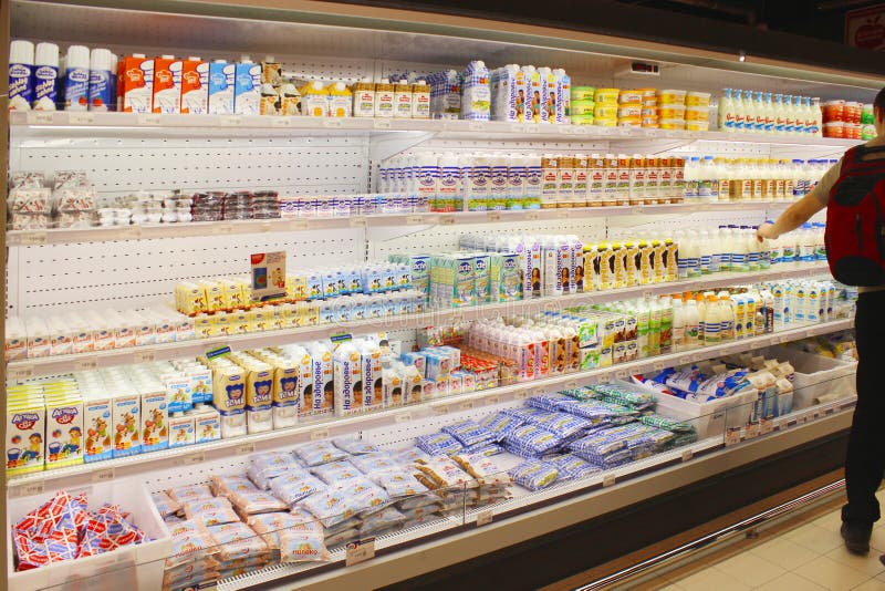 Tienda Lechosa Grande Surtido Ancho De Leche En Supermercado Tienda De ...