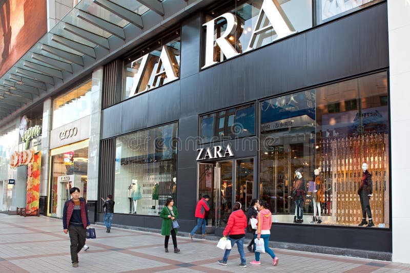 2,520 Tienda De Zara Fotos de stock - Fotos libres de regalías de ...