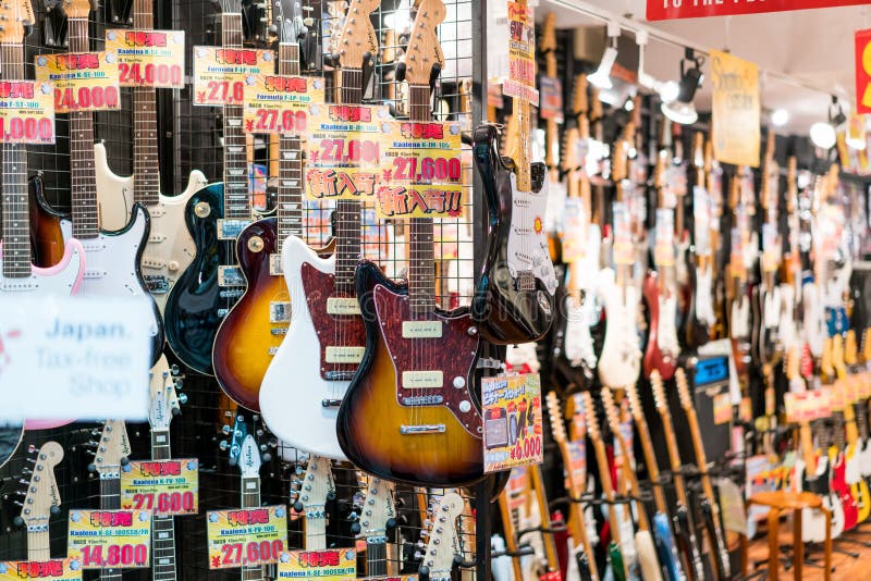 Tienda Del Instrumento Musical Foto editorial - Imagen de musical ...