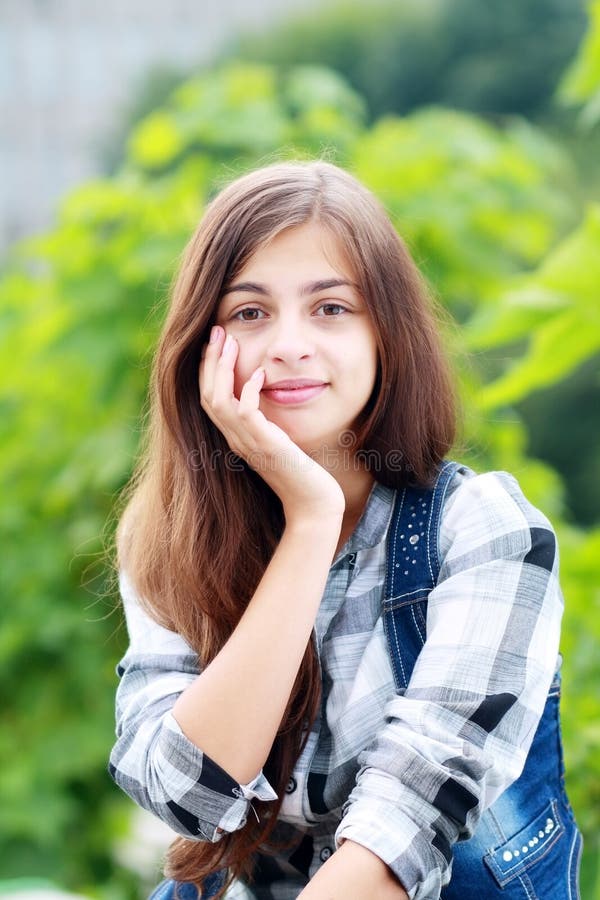 Jonge Tiener stock afbeelding. Image of ogen, vragen - 29169333