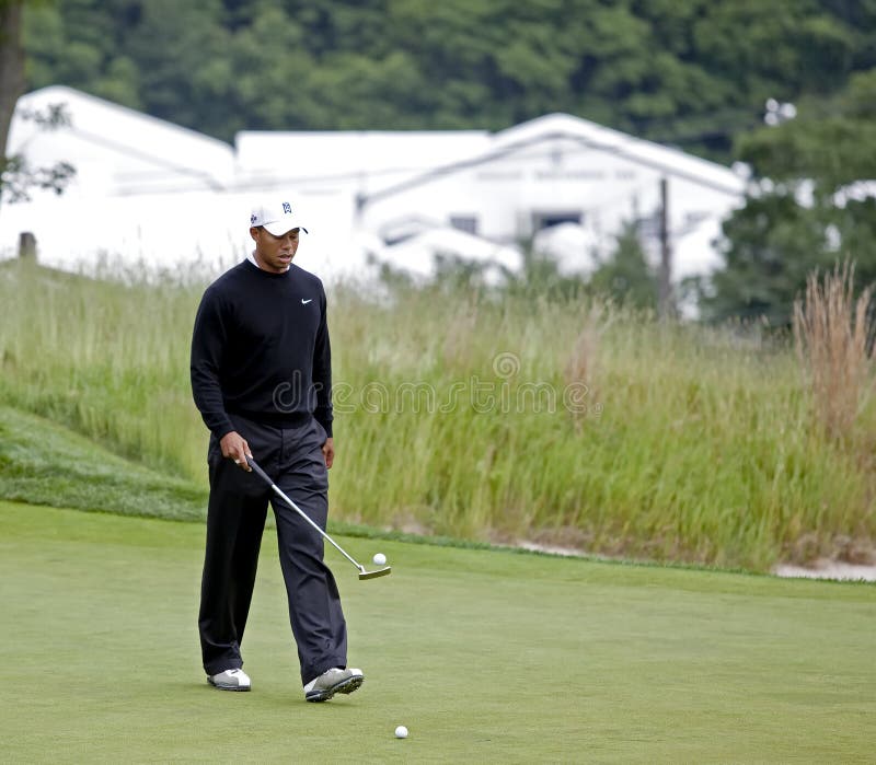 Golf Ball Bouncing Stock Photos - Free & Royalty-Free Stock Photos from ...