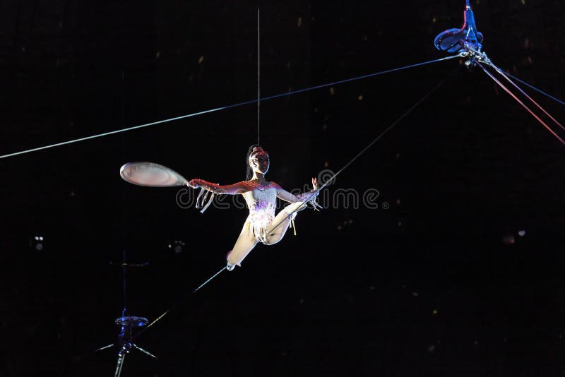 Tightrope walker editorial photography. Image of jeopardy - 22509582