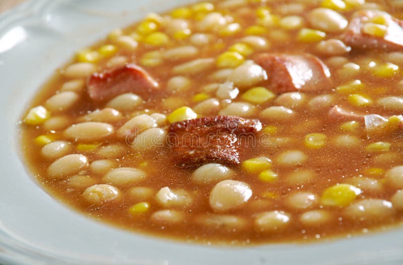 Tihove image stock. Image du sain, chaud, repas, maïs - 69696609