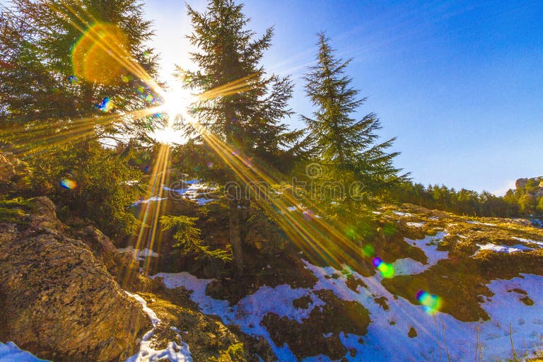 Tikejda stock afbeelding. Image of wolk, groen, noord - 110373757