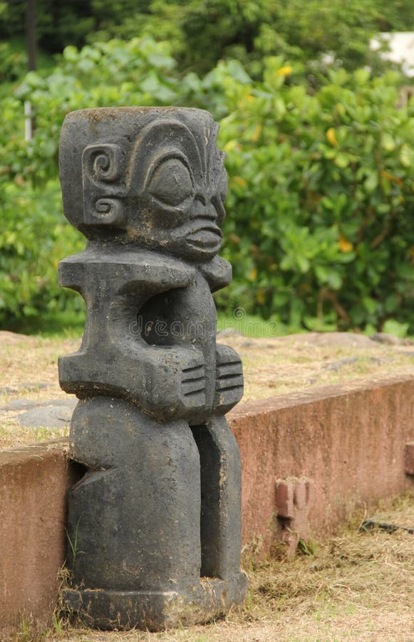 Tiki imagen de archivo. Imagen de exterior, cielo, azul - 76597893