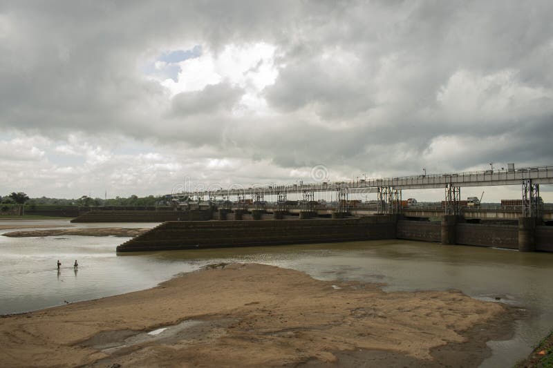 Tilpara Mihirlal Barrage at River Mayurakshi Stock Image - Image of ...