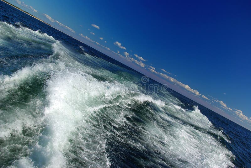 Tilted Boat Wake stock image. Image of horizon, waves - 3248419