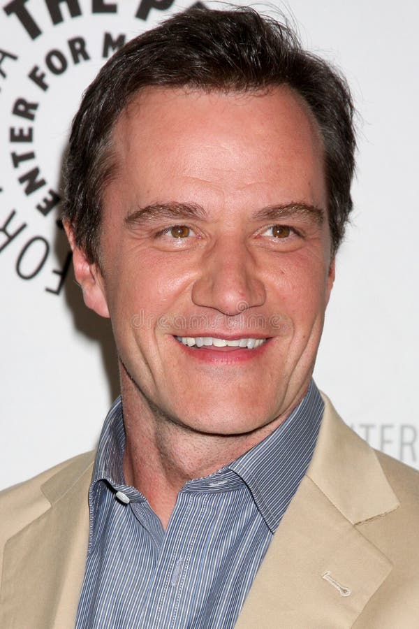 Tim DeKay editorial photography. Image of collar, april - 26490782