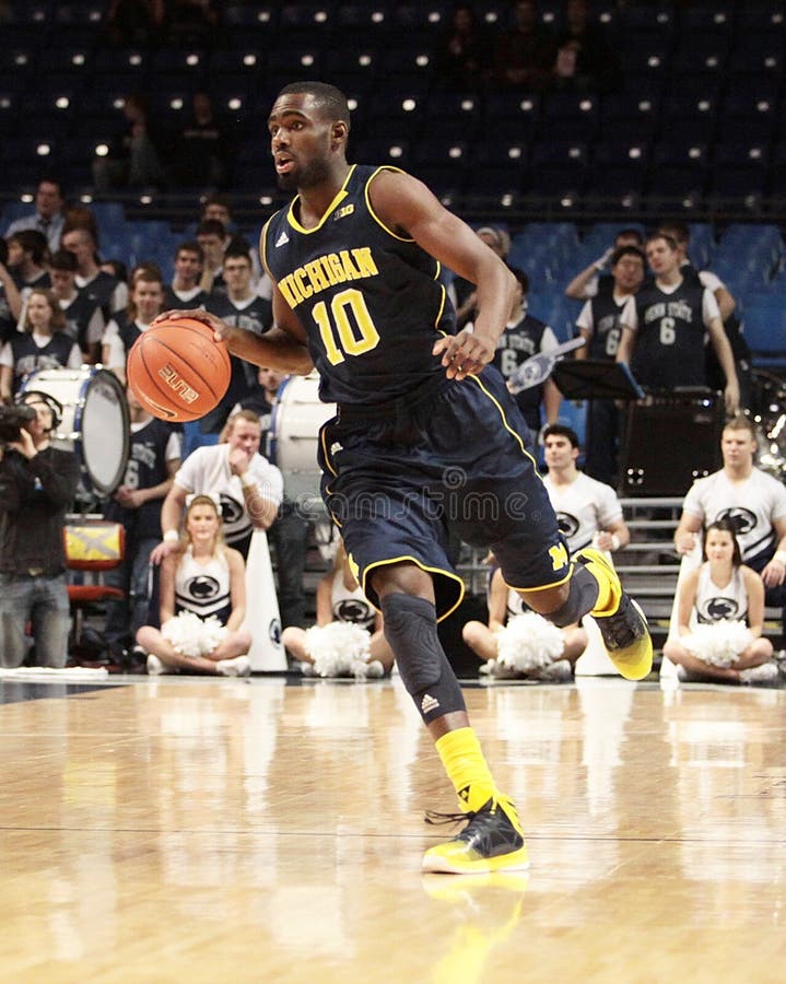 #10 Tim Hardaway Jr. editorial image. Image of game, forward - 32505460