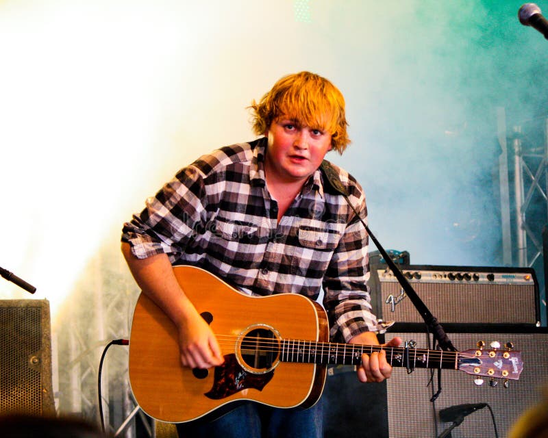 Tim Knol editorial stock image. Image of cross, microphone - 18388049