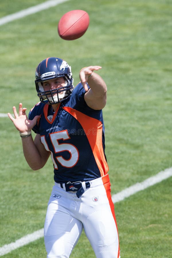 Tim Tebow editorial stock photo. Image of football, pigskin - 170881293