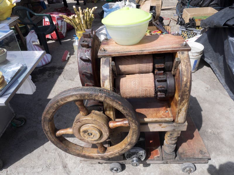 Timber Press, Quito Marketplace, Ecuador Editorial Image - Image of ...