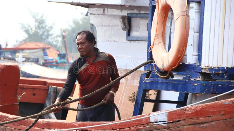 Timber Shipbuilder Working while Working Editorial Photo - Image of ...