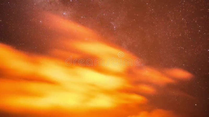 Time Lapse Video of Milky Way Moving, Falling Stars and Cloud Layer ...