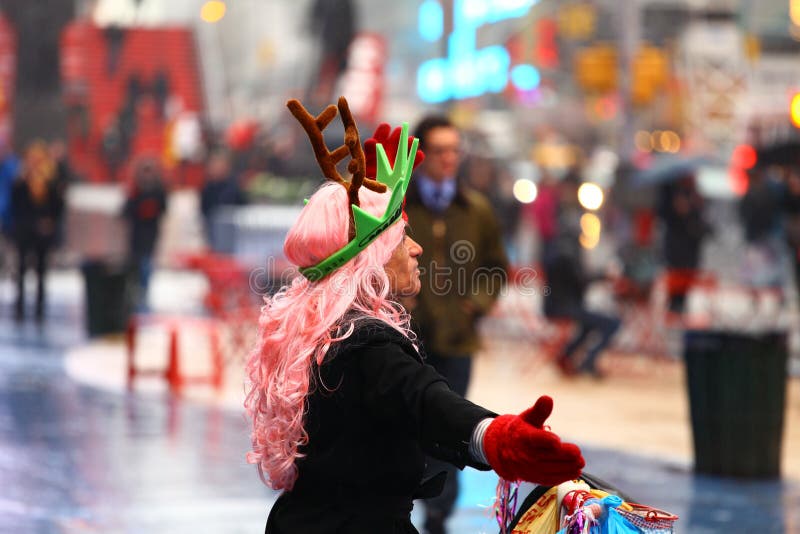 Time Square Christmas Freak Editorial Photo - Image of costume, candid ...
