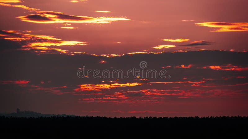 Timelapse Dramatic Sunset with Sun Rays in the Sky through Orange ...