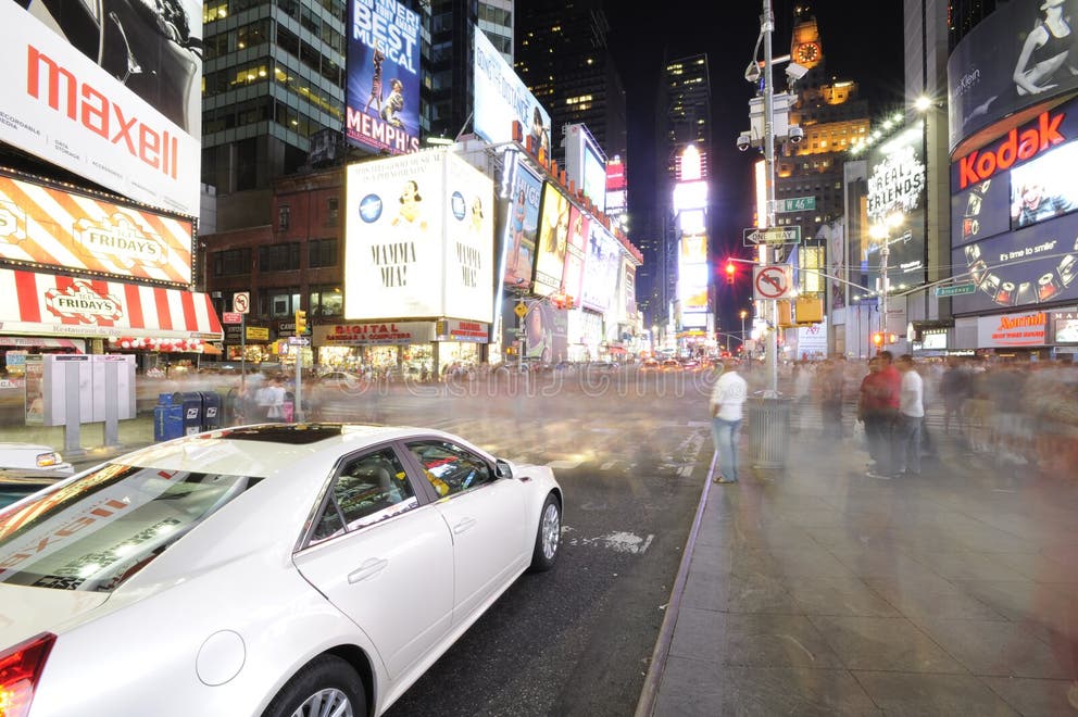 Times sqaure at night editorial image. Image of scene - 15607475