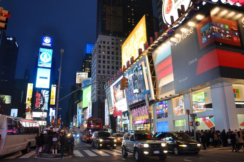 Times Square Na Noite, New York City Foto de Stock Editorial - Imagem ...