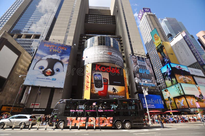 Times Square, New York City Editorial Image - Image of hotel, district ...