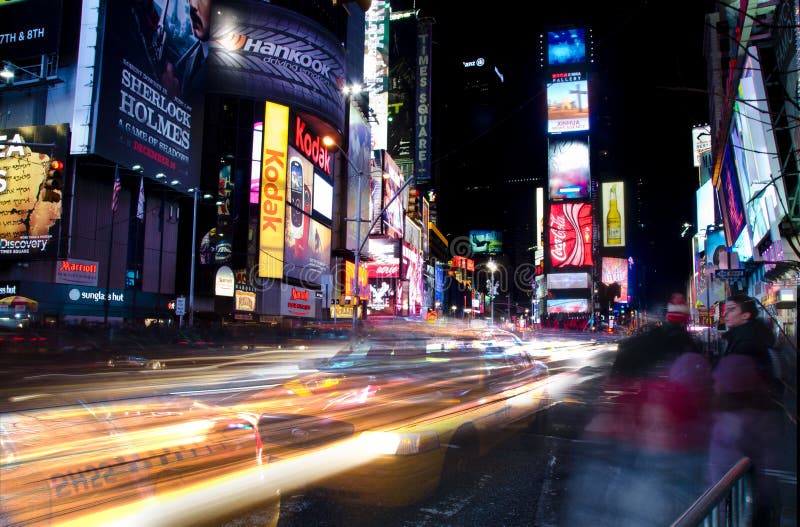 Times Square, New York La Nuit Image stock éditorial - Image du ...