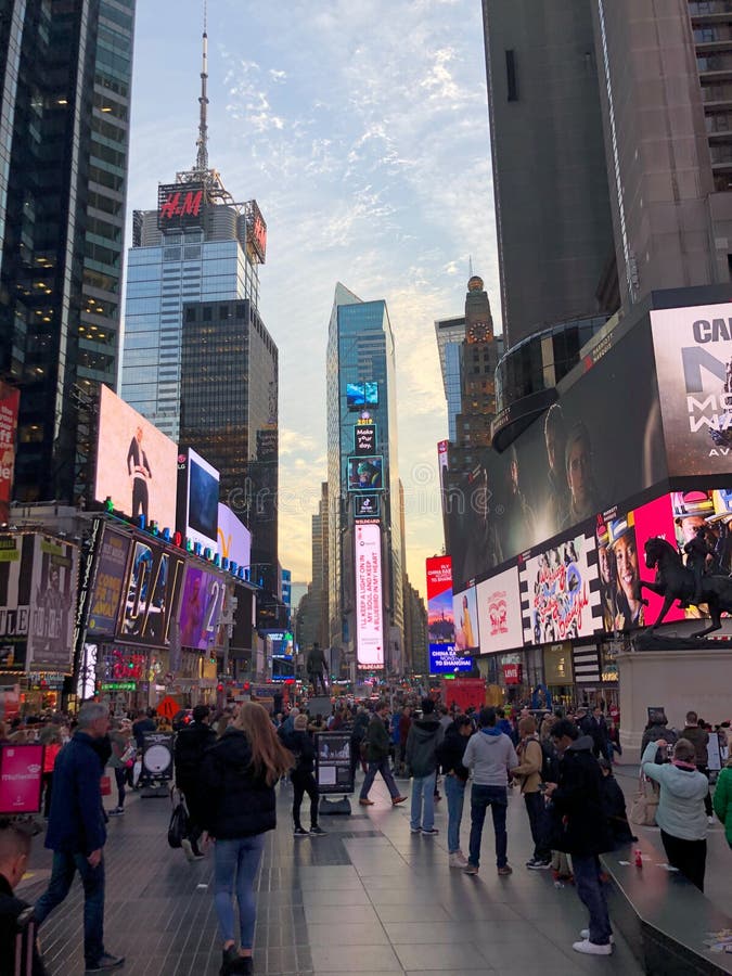 Times square new york editorial stock photo. Image of america - 252085418