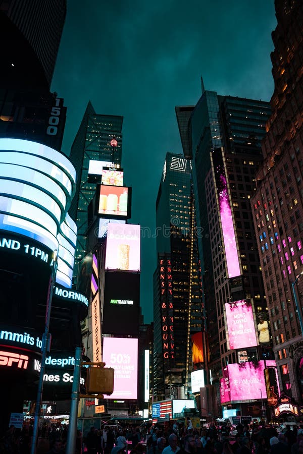 Times Square on rainy day editorial stock image. Image of lights ...