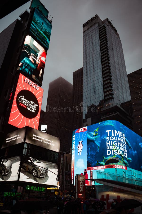 Times Square on rainy day editorial photo. Image of rain - 150960701