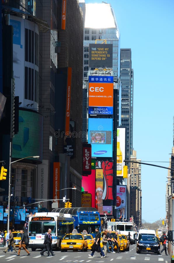 Sightseeing Bus - Times Square Editorial Photography - Image of 42nd ...
