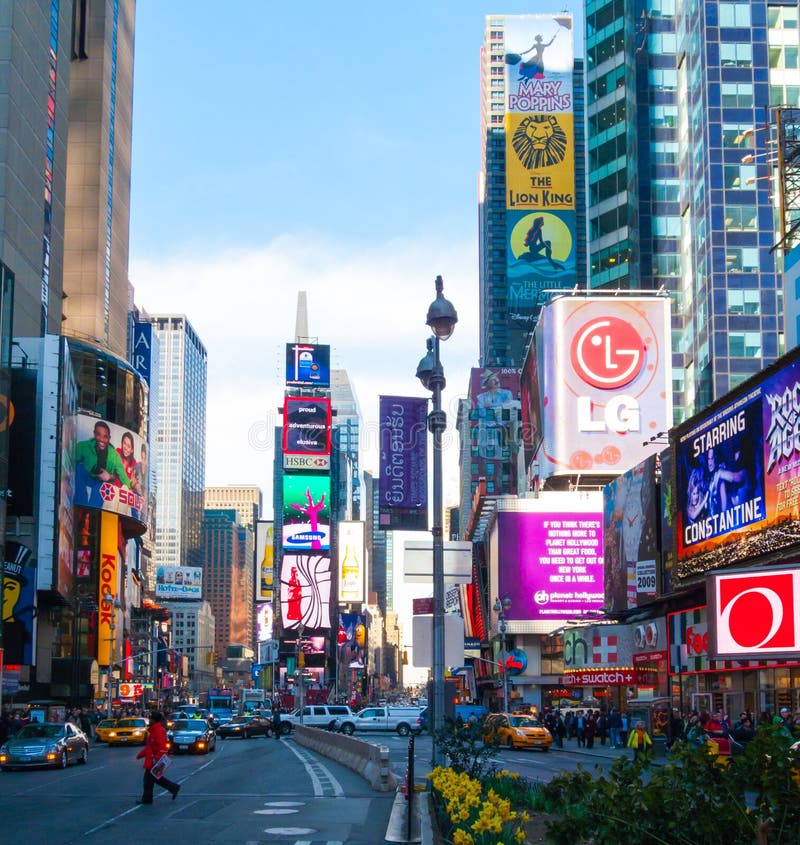 Times Square editorial image. Image of travel, advertisements - 32389575