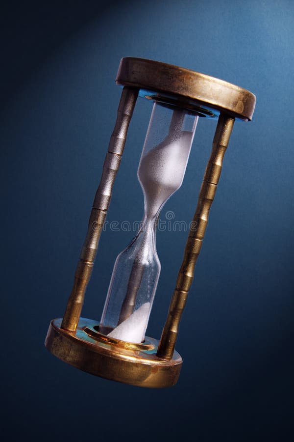 Timglas fotografering för bildbyråer. Bild av passera - 13016607