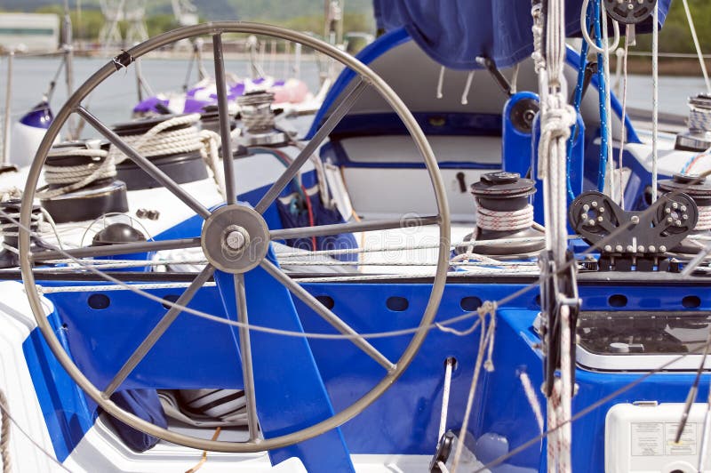 Timone immagine stock. Immagine di timone, marittimo, nautico - 5037955
