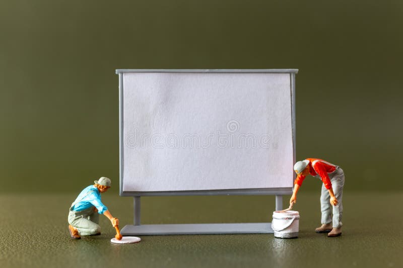 Tiny Figures , a Blank Canvas and an Imaginative Artist Brainstorming ...