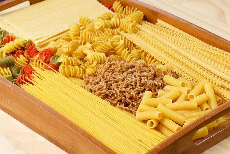 Tipi E Figure Differenti Di Paste Italiane Fotografia Stock - Immagine ...