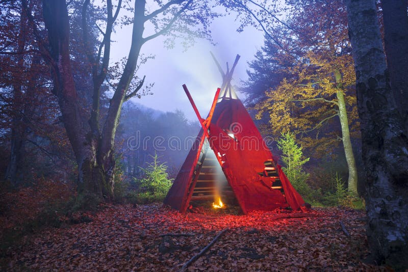 Tipi National Des Indiens D'Amerique Image stock - Image du amerique ...