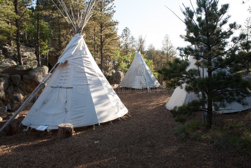 Tipi indio Nómada, casa foto de archivo editorial. Imagen de casa ...