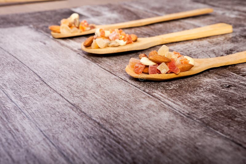 Tipo Diferente De Queijo, De Mel, De Uva E De Porcas No Backgr De ...