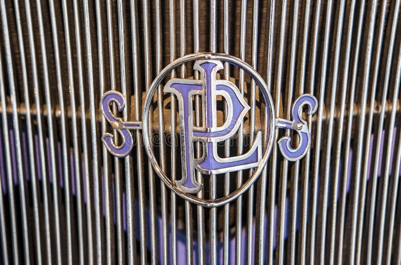 Tipo Do Logotipo De Panhard E De Levassor Fora Do Carro Imagem ...