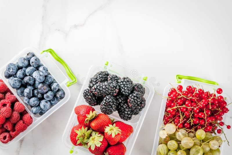 6 Tipos De Bayas Del Verano Imagen de archivo - Imagen de baya, cosecha ...