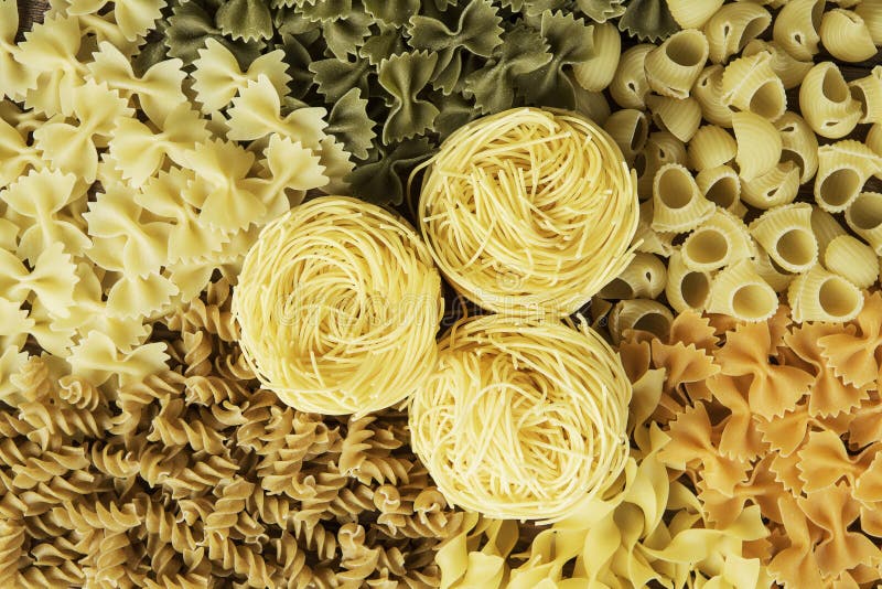 Tipos de massa foto de stock. Imagem de ingrediente - 105204436