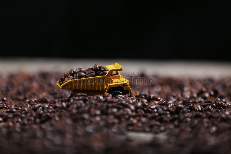 Tipper truck stock photo. Image of dump, full, tippers - 78625186